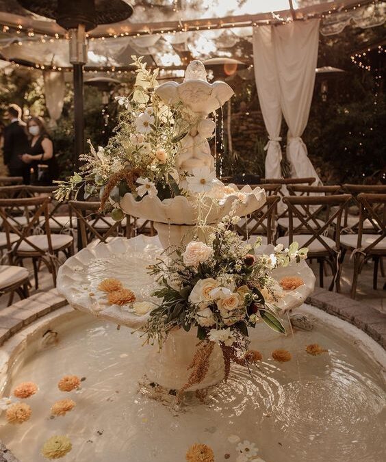 Inn of the Seventh Ray | Dreamers and Lovers